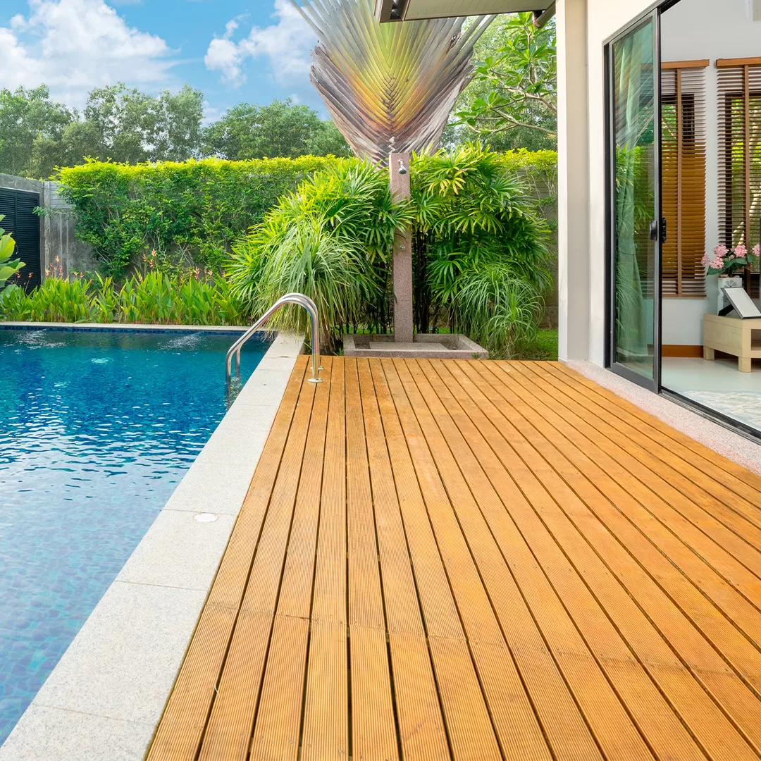 DECK DE MADEIRA MACIÇA DURALLE - Madel